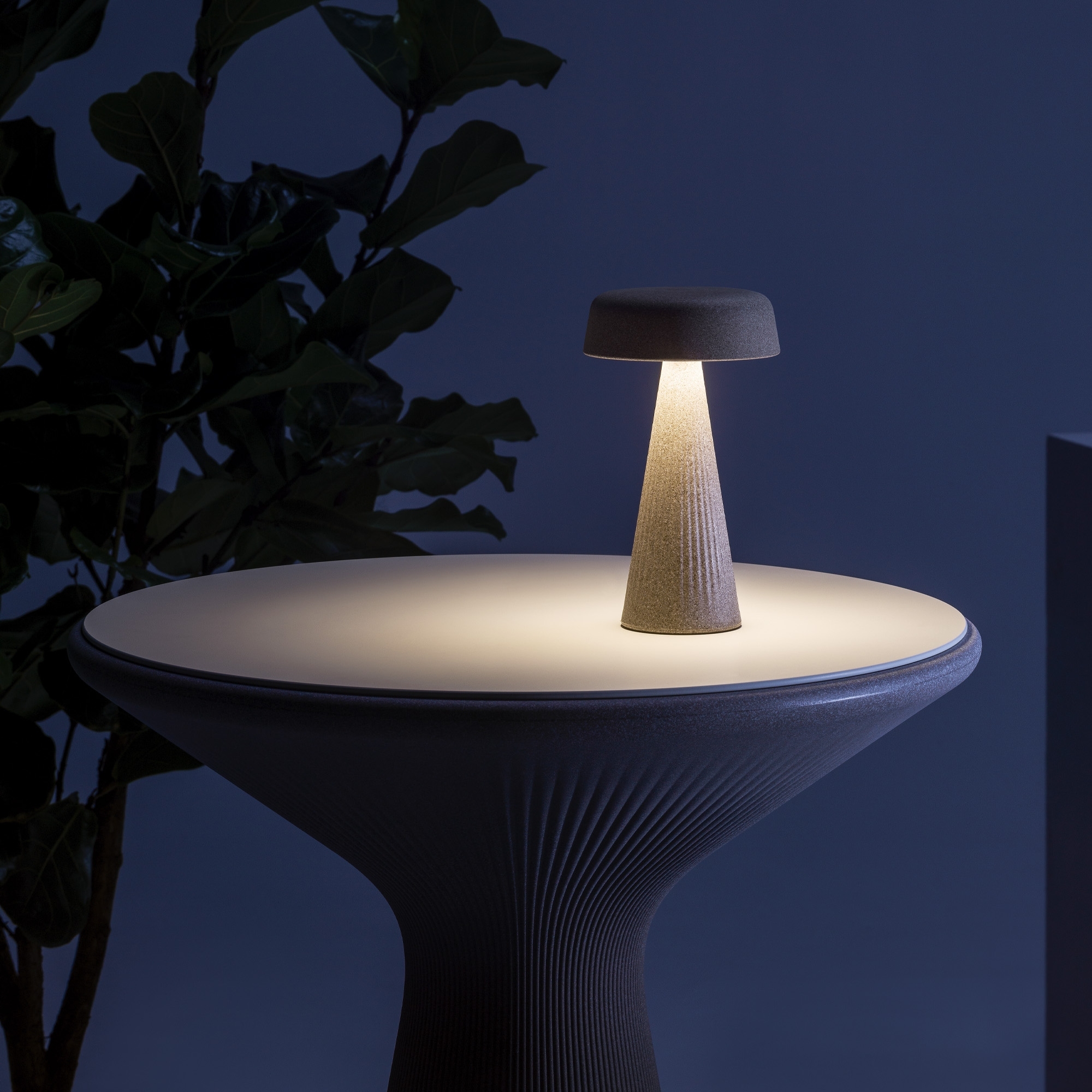 Plust Fade USB Table Lamp 22 cm