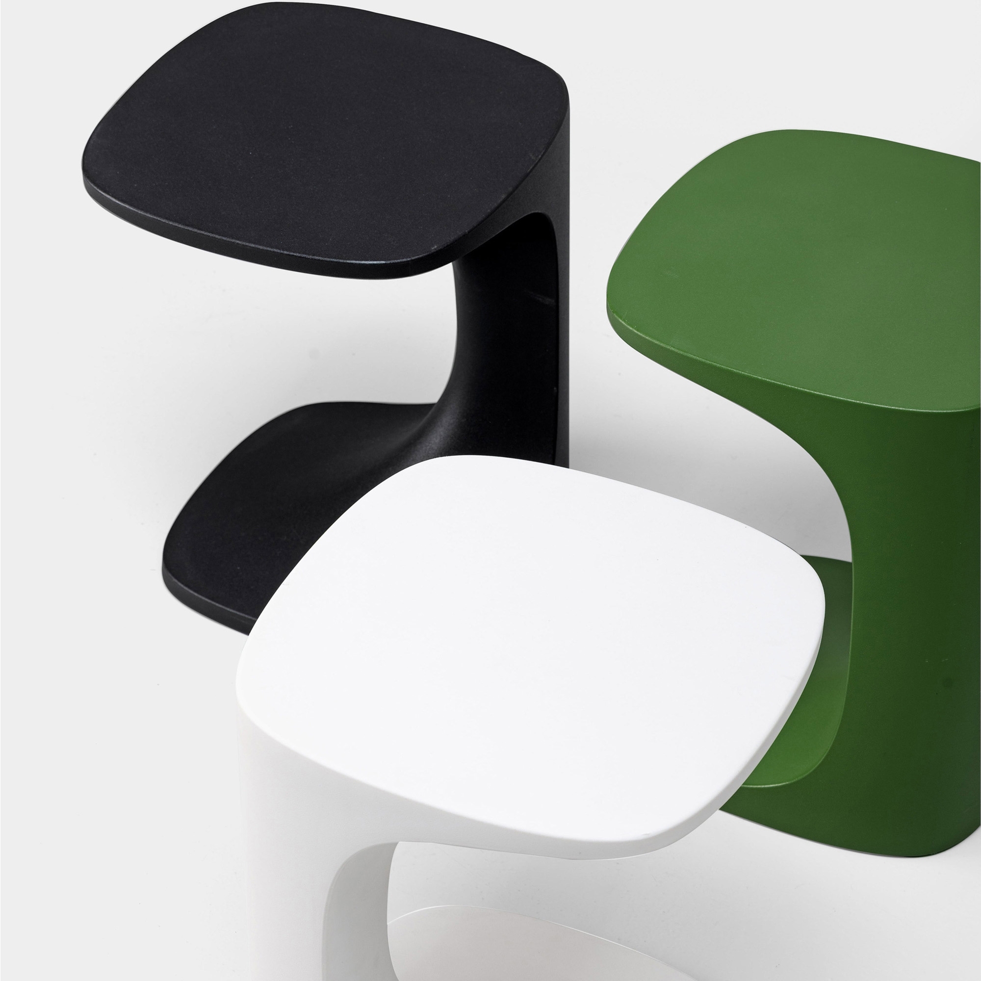 Kristalia Tavolino in polietilene Font